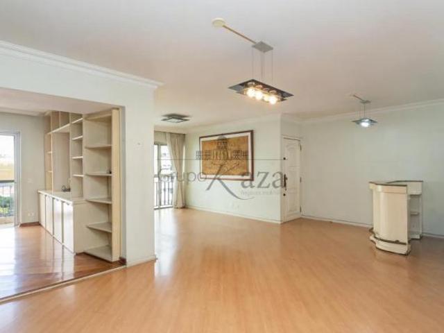 Moema 4 Dormitórios 168m² 2 Grs R$ 1.750.000,00
