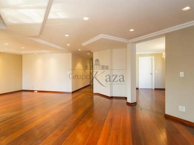 Moema 4 Dormitórios 232m². 4 Grs. R$ 2.970.000
