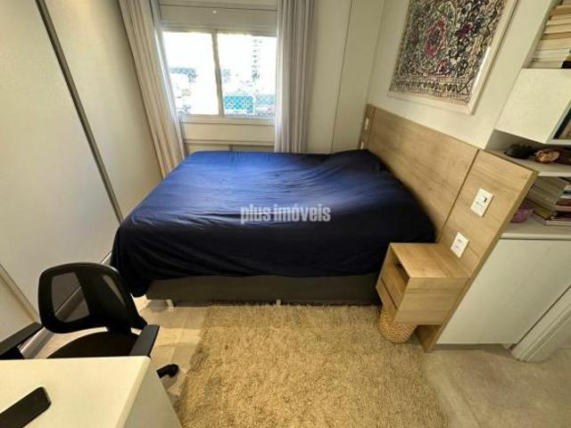 Moema 80m 2 dormitórios sendo 1suite 2 vagas