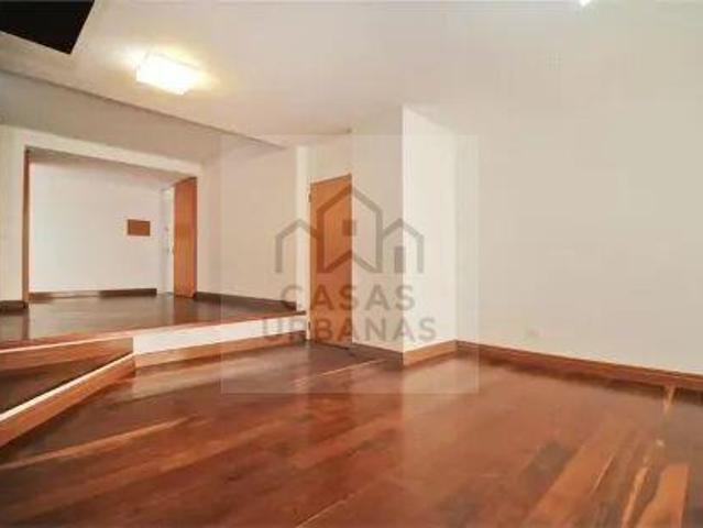 Moema 130m² 3 Dormitórios Suíte 2 Grs. R$ 1.399.900,00