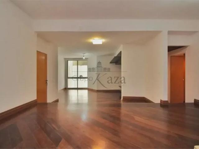 Moema 130m² 3 Suíte 2 Vagas
