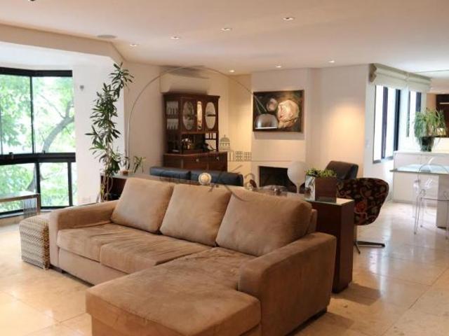 Moema 172m² 4 Dormitórios 2 Grs