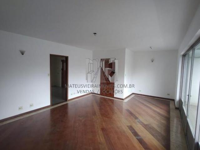 Moema, 2 dormitórios 2 vagas