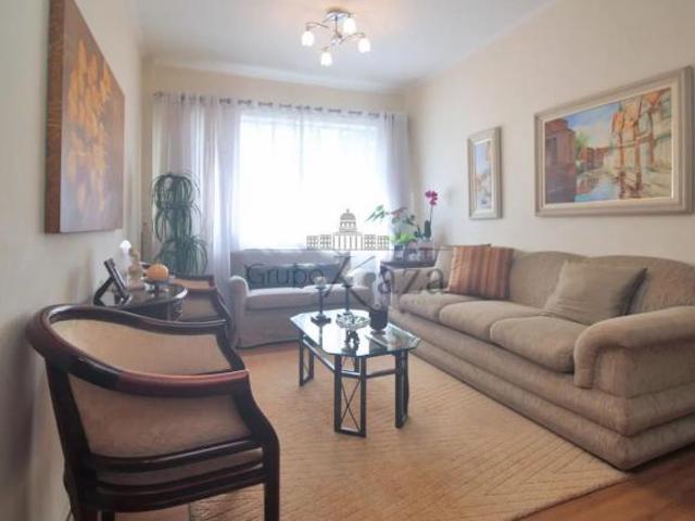 Moema 2 Suítes 86m² Excelente local!