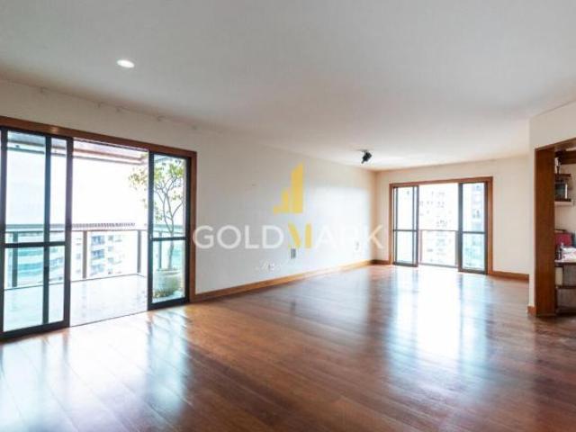 Moema 325 m² 3 suítes 4 vagas