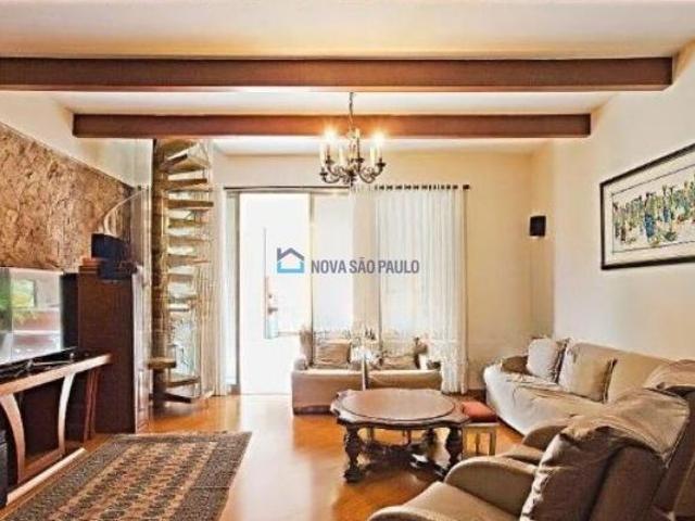 Moema. Venda Casa /Sobrado 480M² AU. 3 quartos/suítes. 3 vagas. Lazer