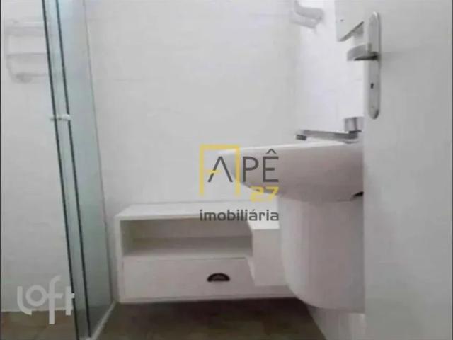 Moema apartamento de 78m 2 dormitórios Proximo ao metrô