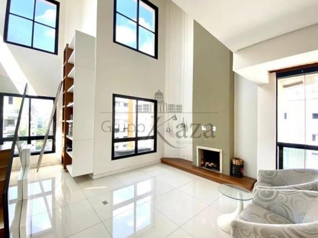 Moema Cobertura 400m2 4 Dormitórios 3Suítes + 4 Grs