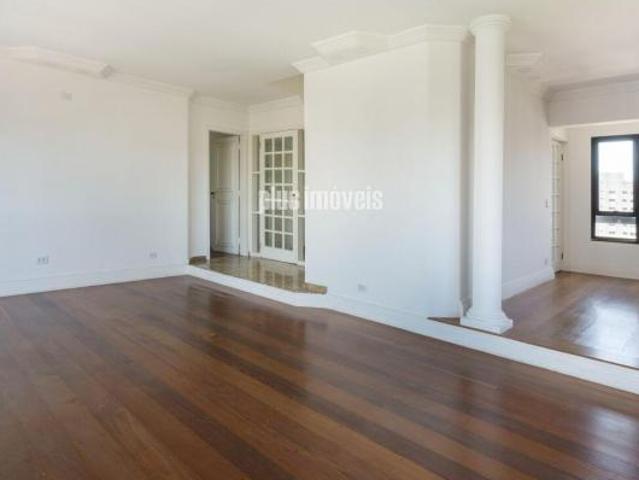 Moema! Cobertura Duplex! Oportunidade!