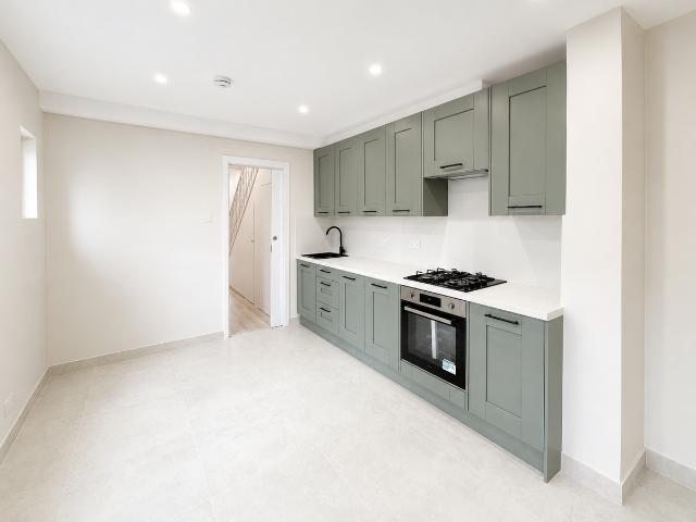 Moffat Road, Thornton Heath CR7, 4 bed terraced house to rent, £3,000 pcm | PrimeLocation