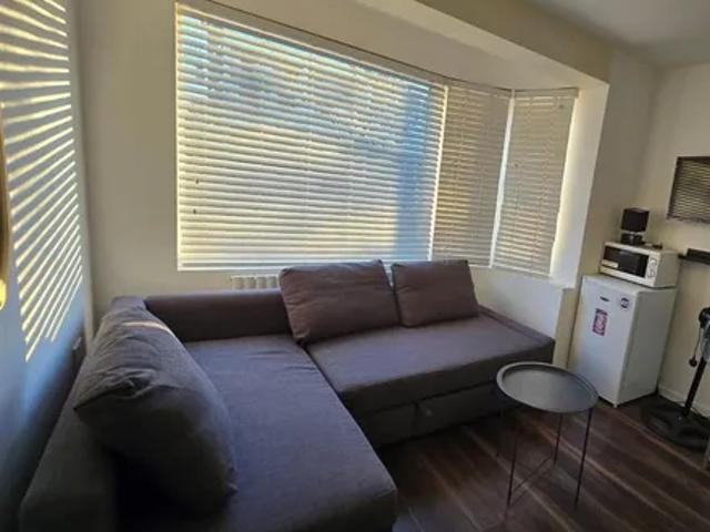 Mogden Lane, London, TW7 7DU, United Kingdom | Room for rent #138849288 | Rentberry