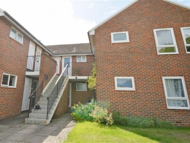 Moggs Mead, Petersfield, Hampshire GU31, 1 bed flat to rent, £895 pcm | PrimeLocation