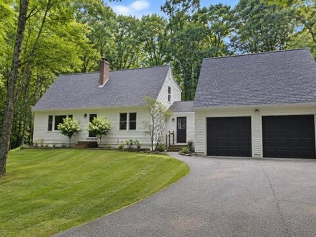 Moharimet Dr, Madbury, Home For Sale