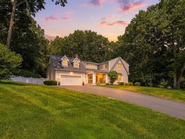 Mohawk Dr, Longmeadow, Home For Sale