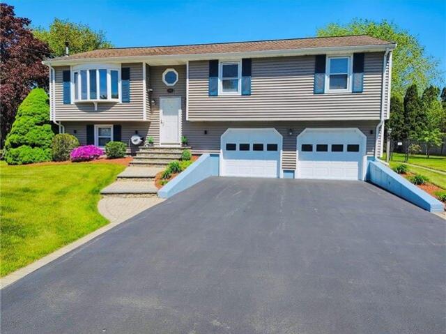 Mohawk Dr, Seekonk, Home For Sale