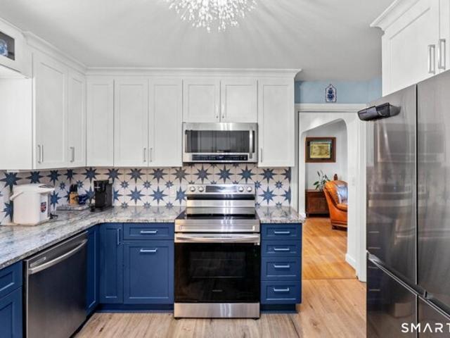 Mohawk Dr, West Hartford, Home For Sale