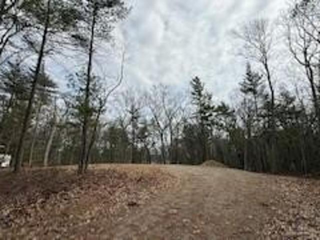 Mohawk St, Pentwater, MI 49449