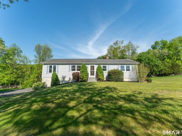 Mohegan Dr, Griswold, Home For Sale