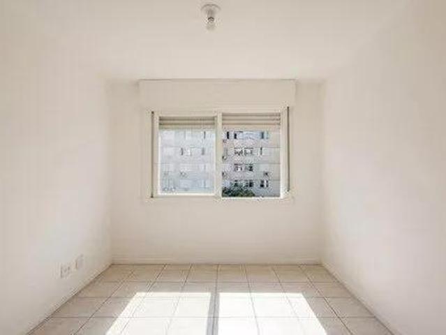 MOINHOS IMOBILIÁRIA vende 2 dormitórios/garagem no JARDIM BOTÂNICO AP847