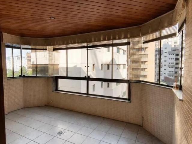 Moinhos Imobiliária vende apartamento 179m² no Mont&apos Serrat AP855