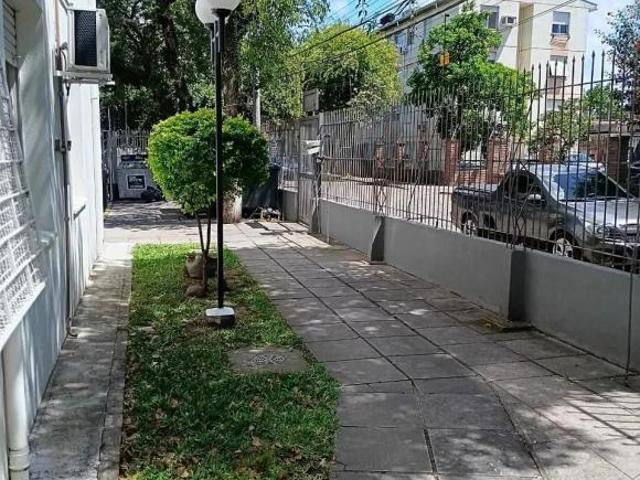 MOINHOS IMOBILIÁRIA vende junto a Cel. Massot AP833