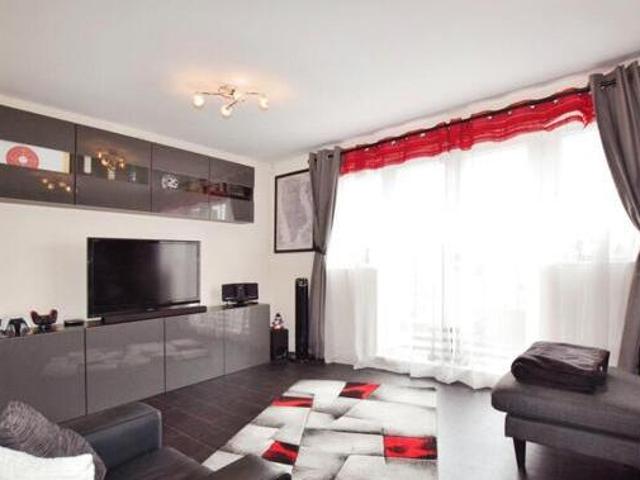 Molyneux Square, Hampton, 4 Bedroom Terraced