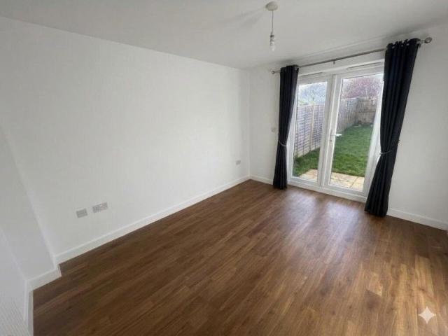Molyneux Square, Hampton Vale, Peterborough