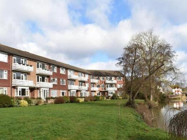 Mole House, Kingfisher Close, 2 Bedroom Apartment