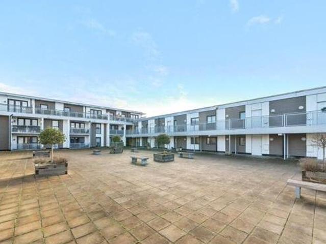 Mole Road, Hersham, 1 Bedroom Flat