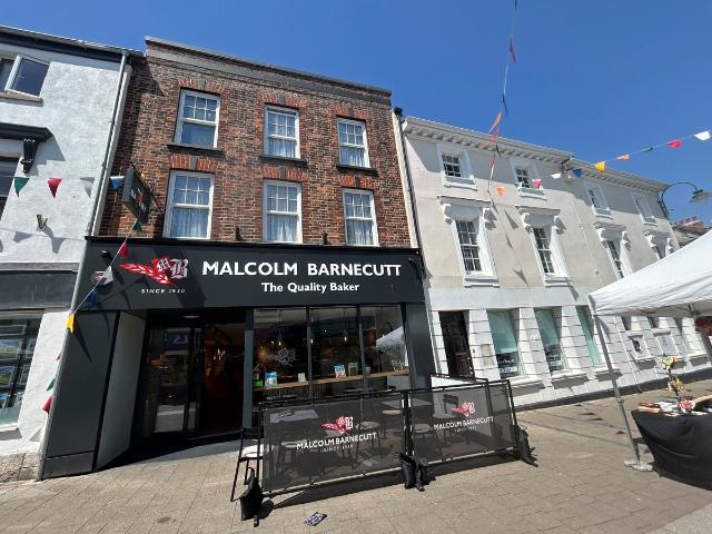 Molesworth Street, Wadebridge PL27, 3 bed flat to rent, £950 pcm | PrimeLocation