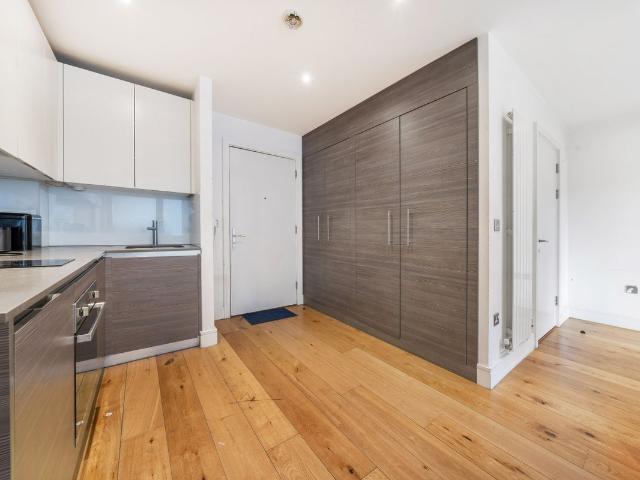 Molesworth Street, London SE13, 1 bed flat to rent, £1,500 pcm | PrimeLocation