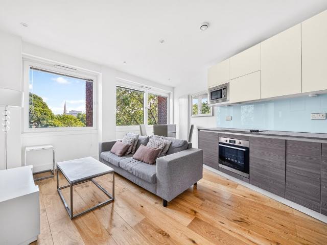 Molesworth Street, London SE13, 1 bed flat to rent, £1,750 pcm | PrimeLocation