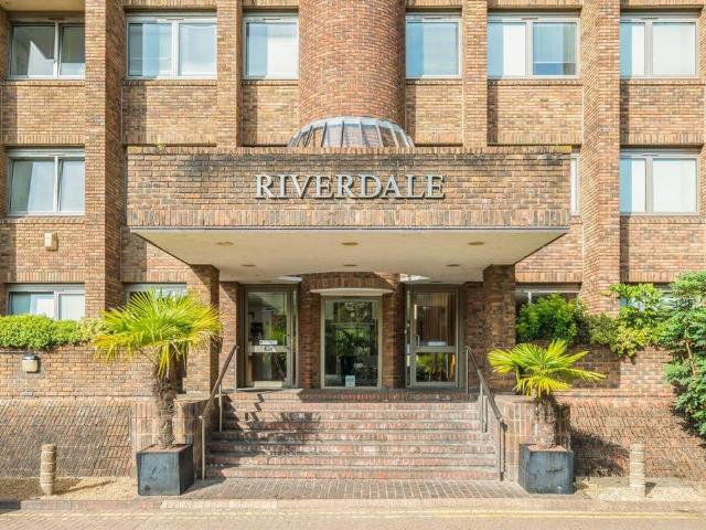 Molesworth Street, London SE13 Studio to rent £1,550 pcm £358 pw