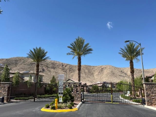 Molinos Drive