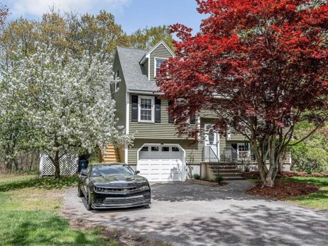 Mollie Dr, Tewksbury, Home For Sale