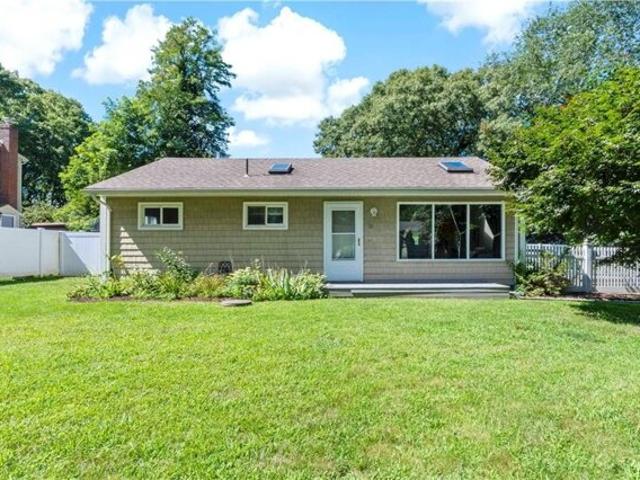Mollusk Dr, North Kingstown, Home For Sale