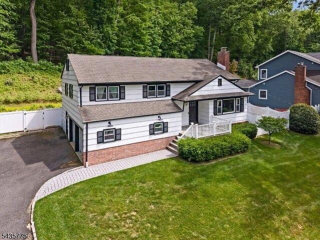 Molly Stark Dr, Morris Twp, Home For Sale
