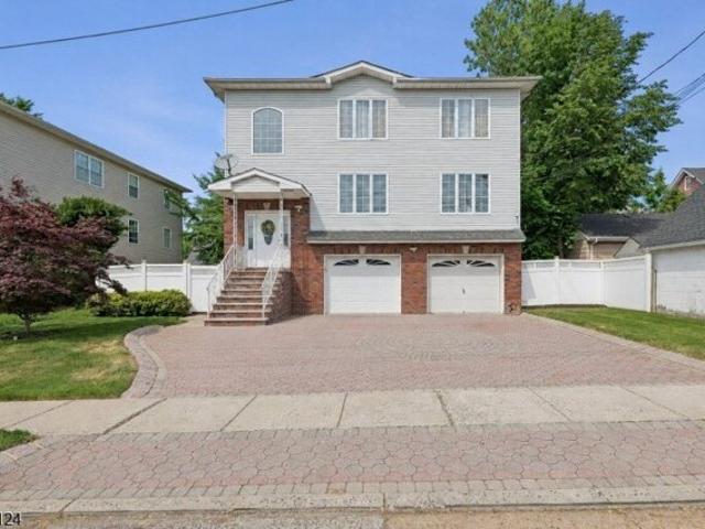 Mopsick Ave, Linden, Home For Sale