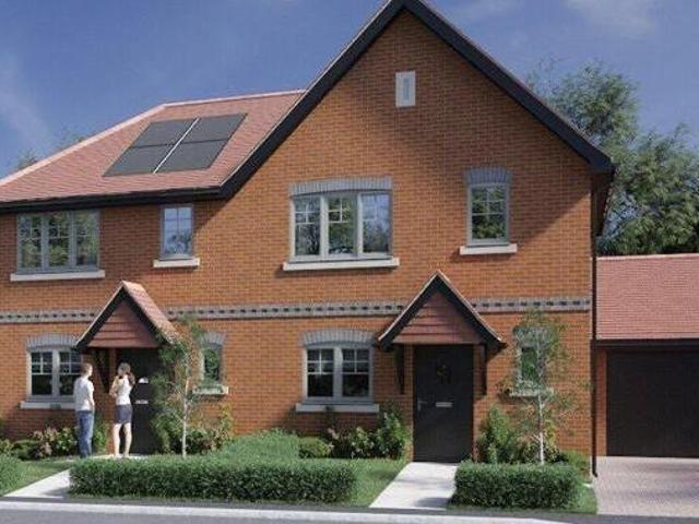 Mortimer Common, Hackney Way, Reading, 2 Bedroom Semi detached
