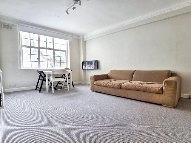 Mortimer Court Abbey Road, St Johns Wood NW8, 1 bed flat to rent, £1,875 pcm | PrimeLocation