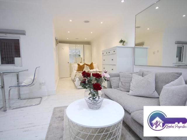 Mortimer Crescent, Kilburn High Road, London NW6, Studio to rent, £1,746 pcm | PrimeLocation