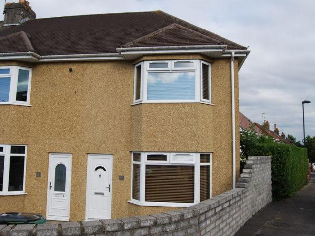 Mortimer Road, Bristol BS34 4 bed end of terrace house to rent £2,100 pcm £485 pw
