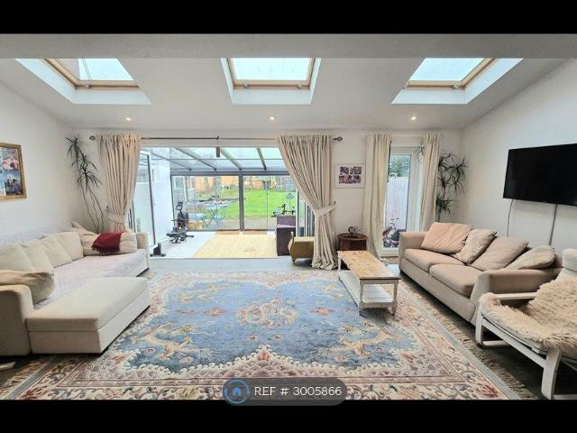 Mortimer Road, Grazeley, Reading RG7, 5 bed semi detached house to rent, £2,200 pcm | PrimeLocation