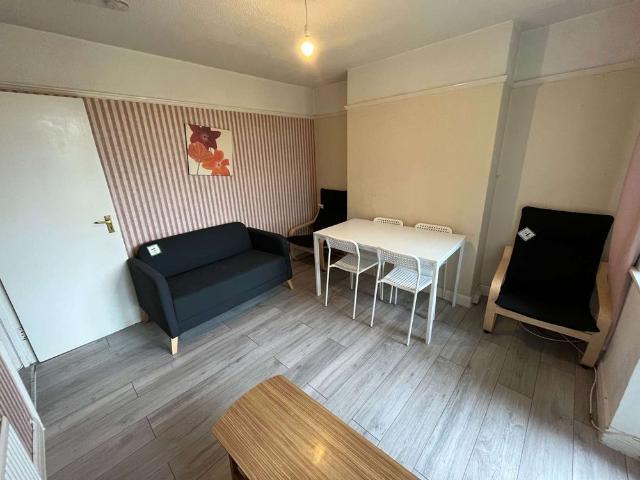 Mortimer Road Room 1