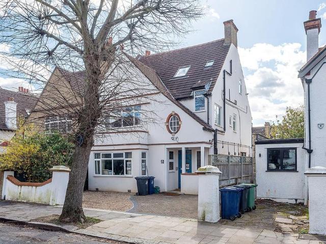 Mortimer Road, West Ealing, London, W13 Studio to rent £1,850 pcm £427 pw