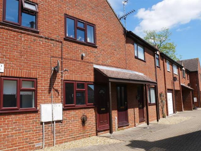 Mortimer Row, Somersham PE28, 1 bed flat to rent, £695 pcm | PrimeLocation