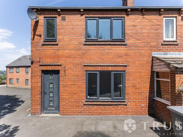 Mortimer Street, Batley WF17, 3 bed end terrace house to rent, £975 pcm | PrimeLocation