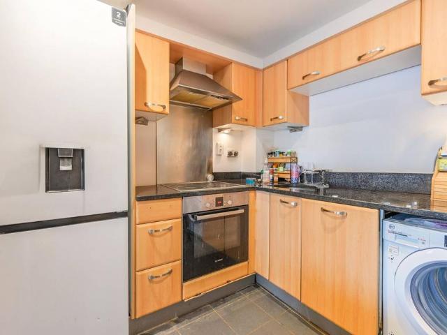 Morton Close, Tower Hamlets, London, E1 1 bed flat to rent £1,712 pcm £395 pw