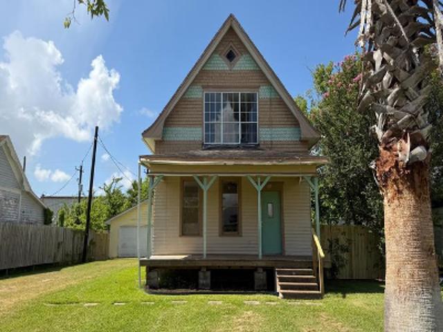 Morton Ave