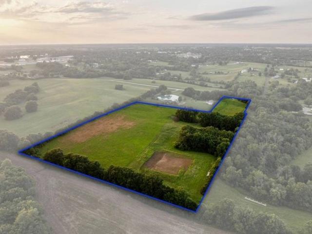 Morton Rd, Marceline, MO 64658